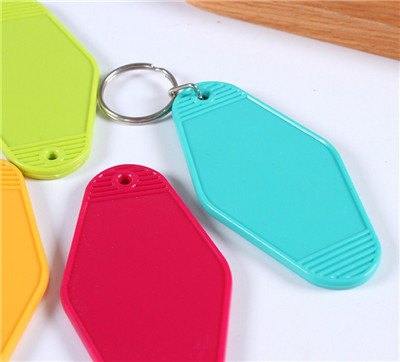Plastic colorful keychain with message | keychain manufacturers